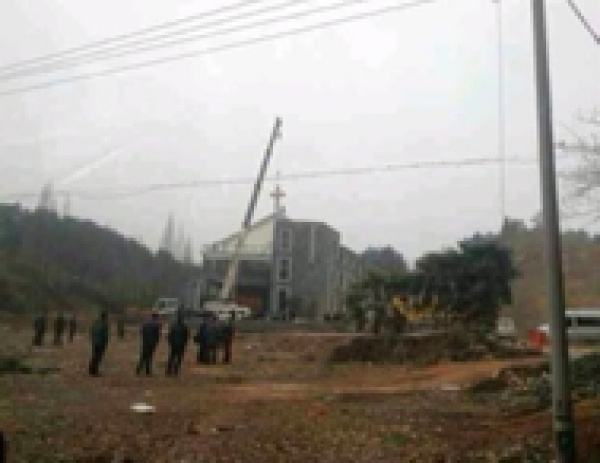 CHINA Zhejiang: list and pictures of 64 demolished Christian churches