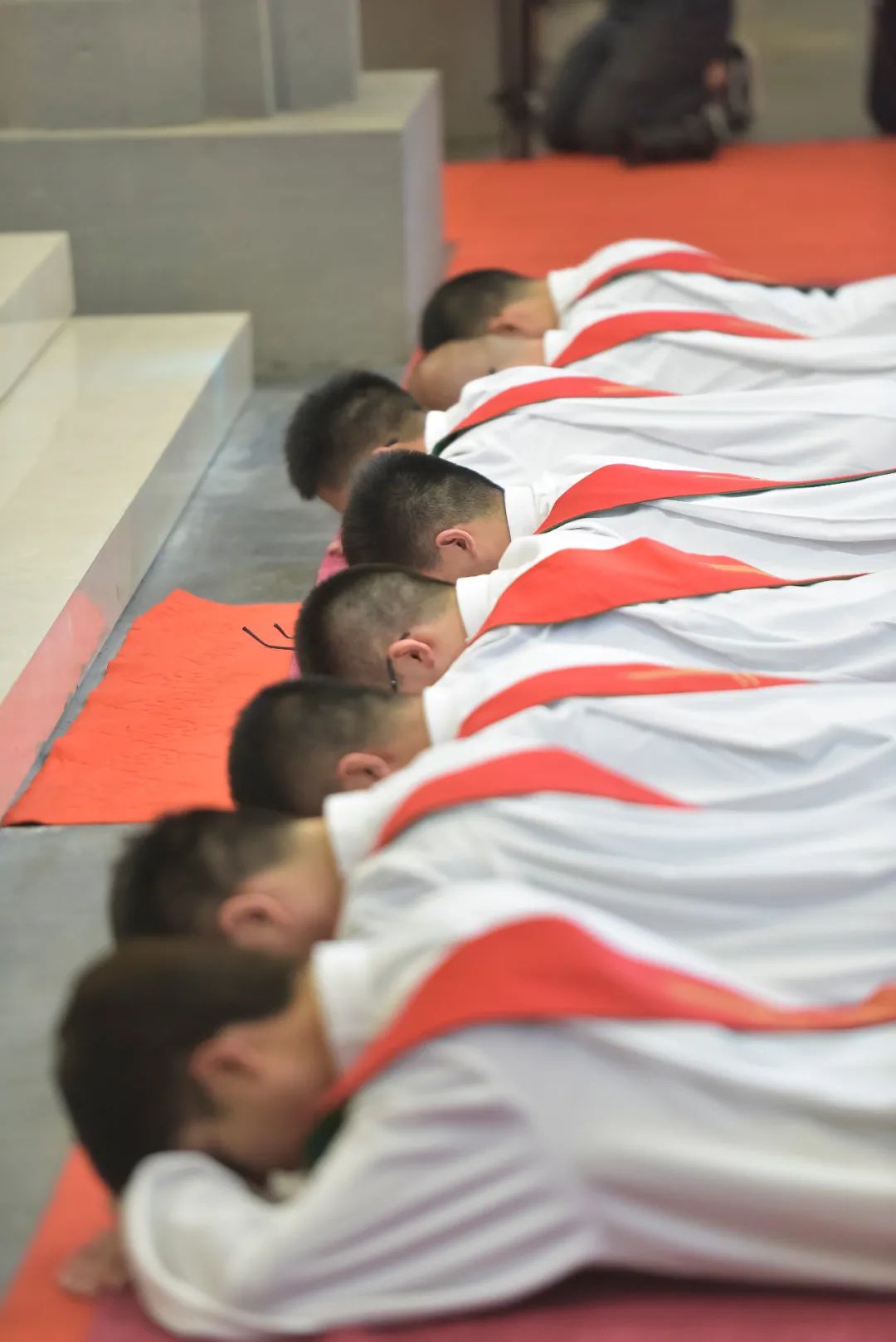 CHINA Eight new priests for the diocese of Beijing (photo gallery)