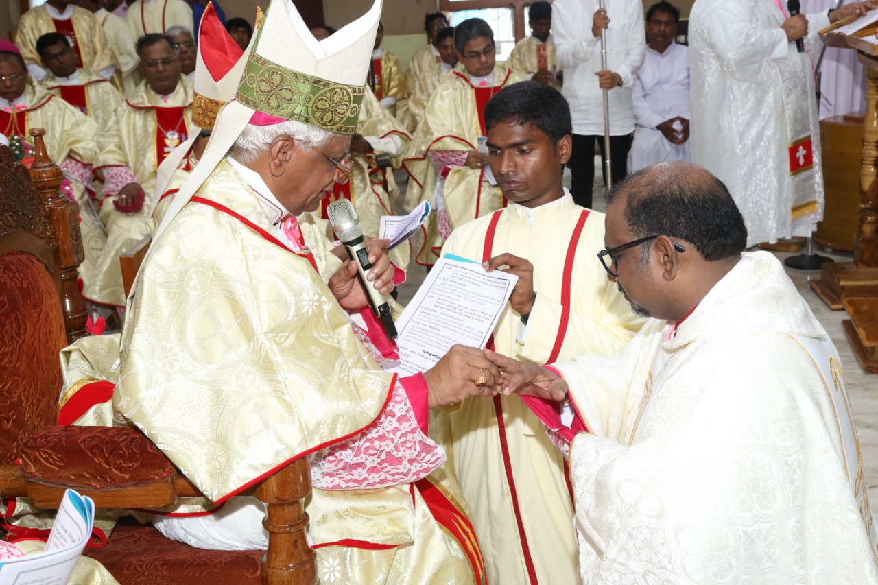 INDIA Bishop Rayarala sets his episcopate on the marginalised, priests ...