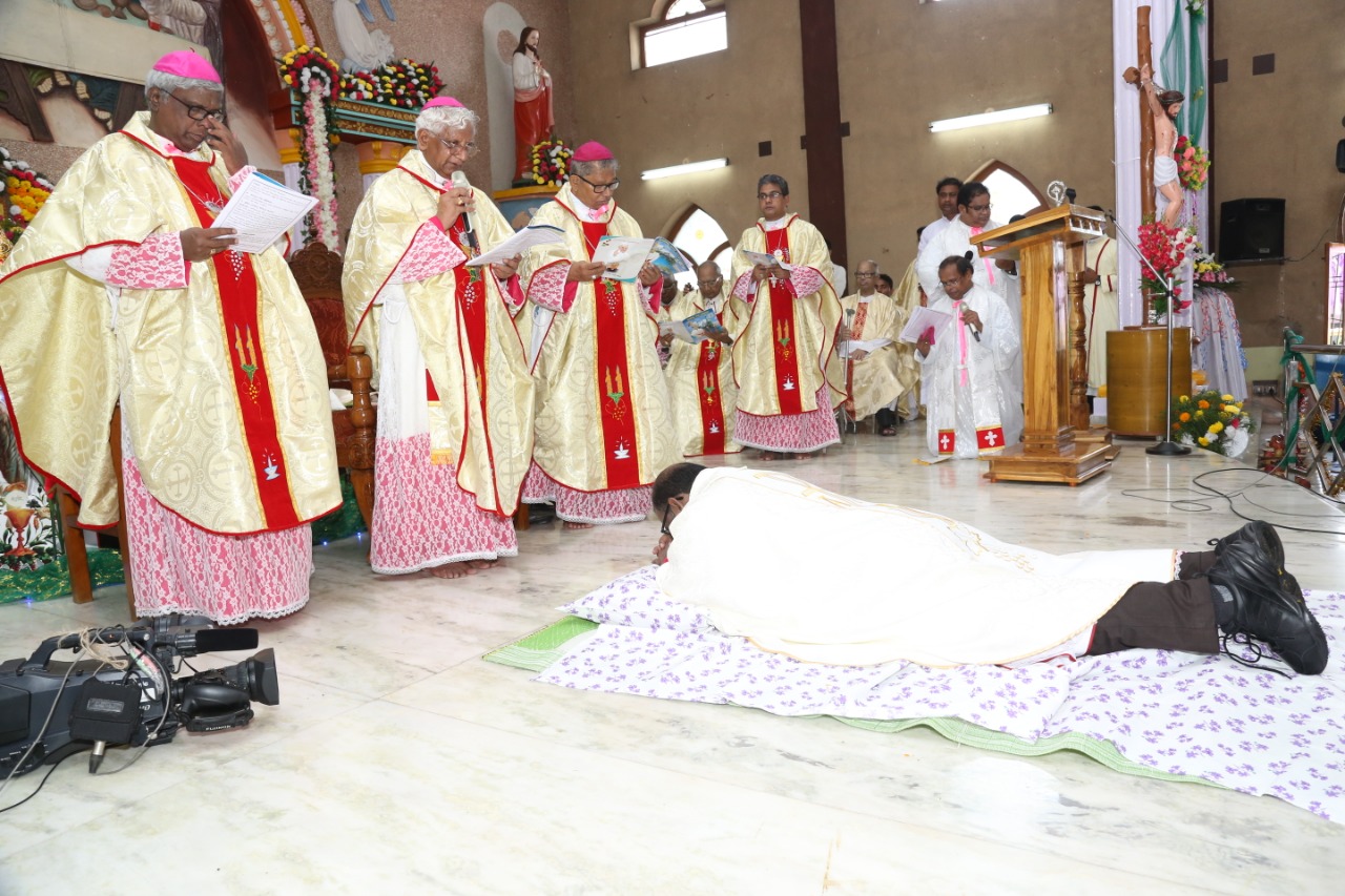 INDIA Bishop Rayarala sets his episcopate on the marginalised, priests ...