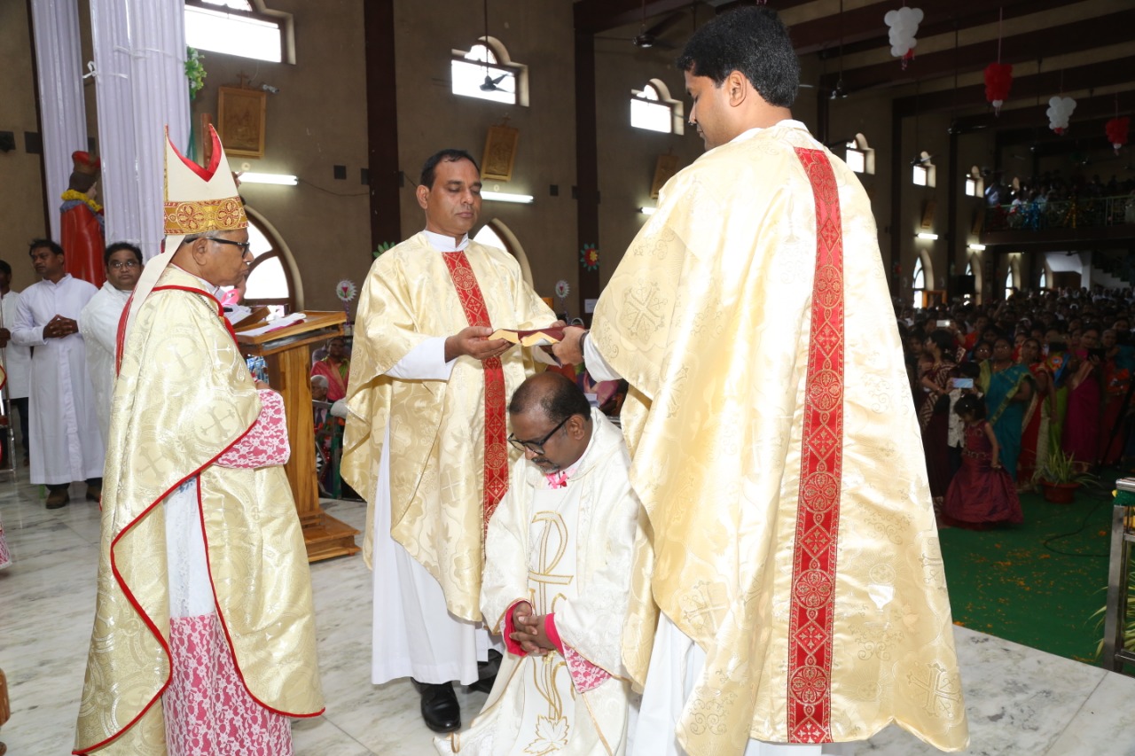 INDIA Bishop Rayarala sets his episcopate on the marginalised, priests ...