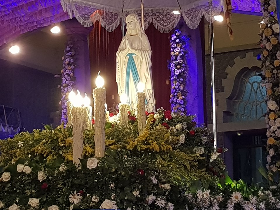 SRI LANKA Blessing of the sick and the country in Our Lady of Lanka ...