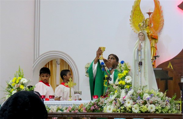 SRI LANKA Feast of Our Lady of Fatima: A million Rosaries for 'good ...